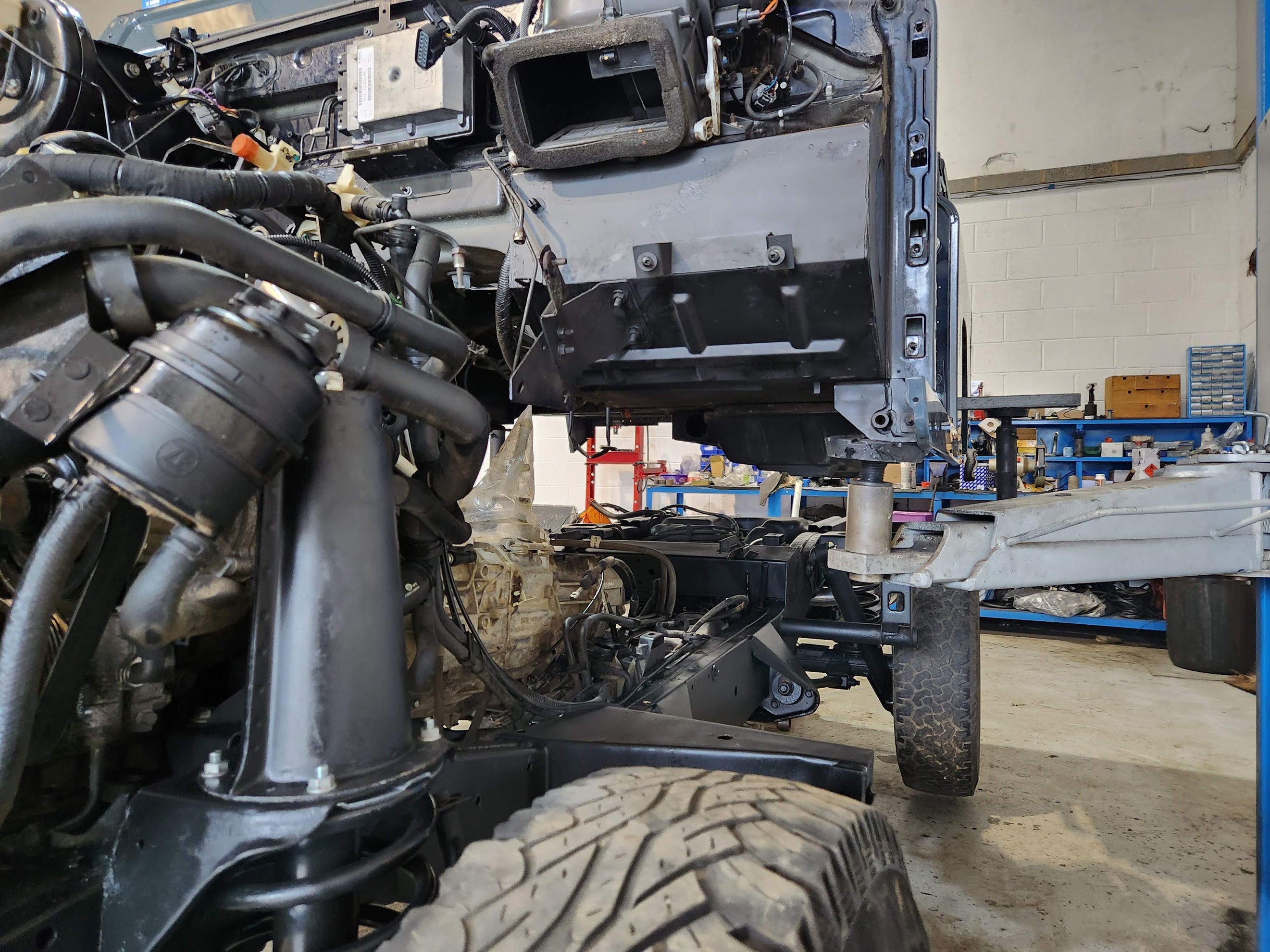 Land Rover Defender 90 / 110 Chassis Swap — Vitesse Global LTD